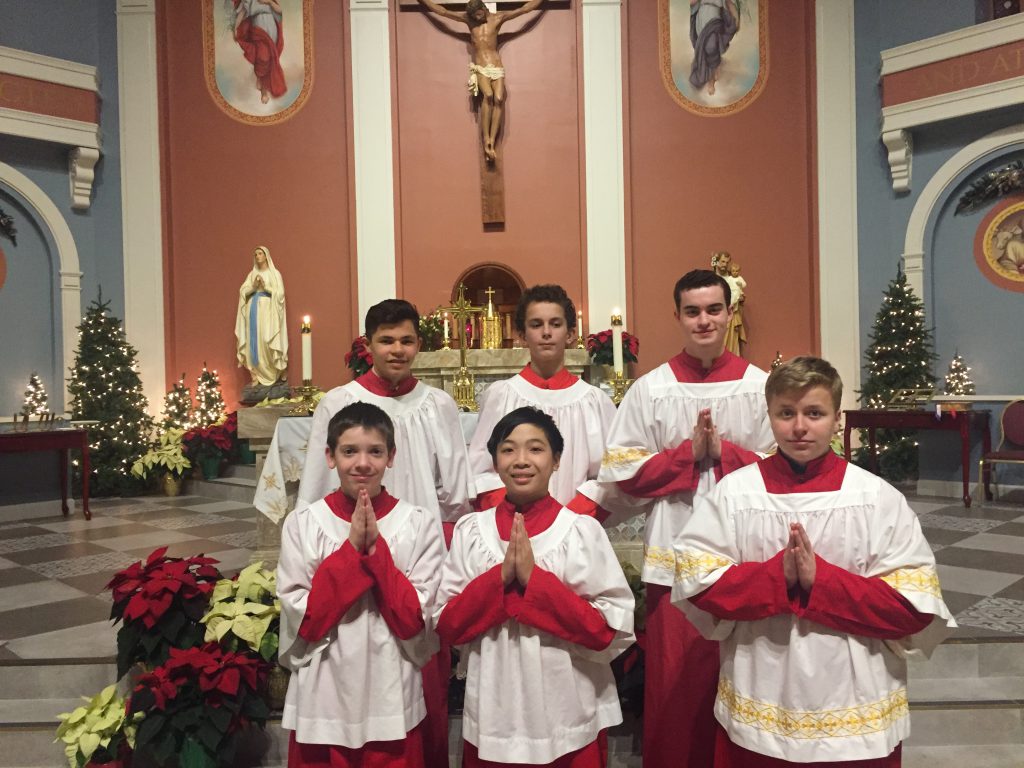 Altar Servers : Saint Veronica Catholic Church